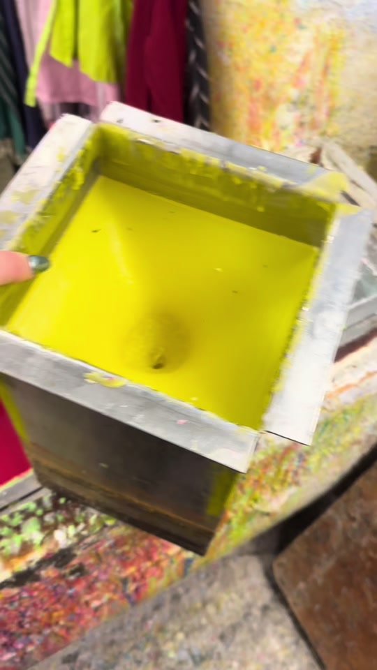 Jaw-Dropping Green Wax Color Change You Can’t Miss!