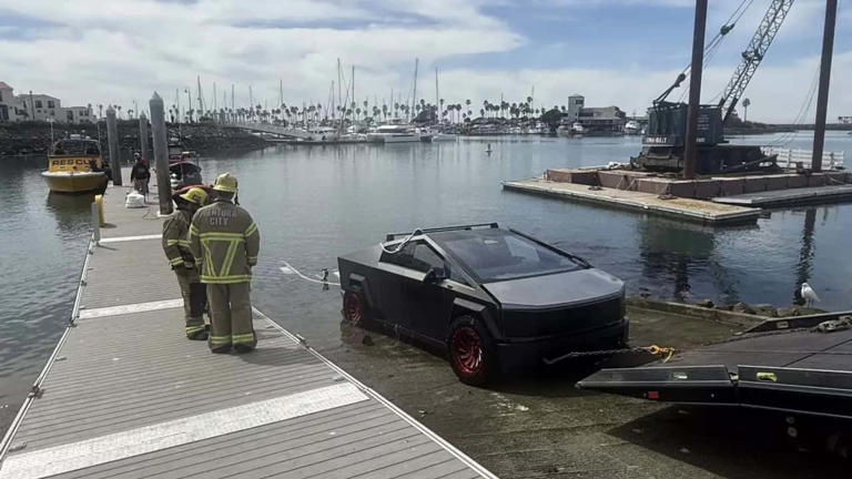 Some Idiot Sank a Tesla Cybertruck After Launching a PWC