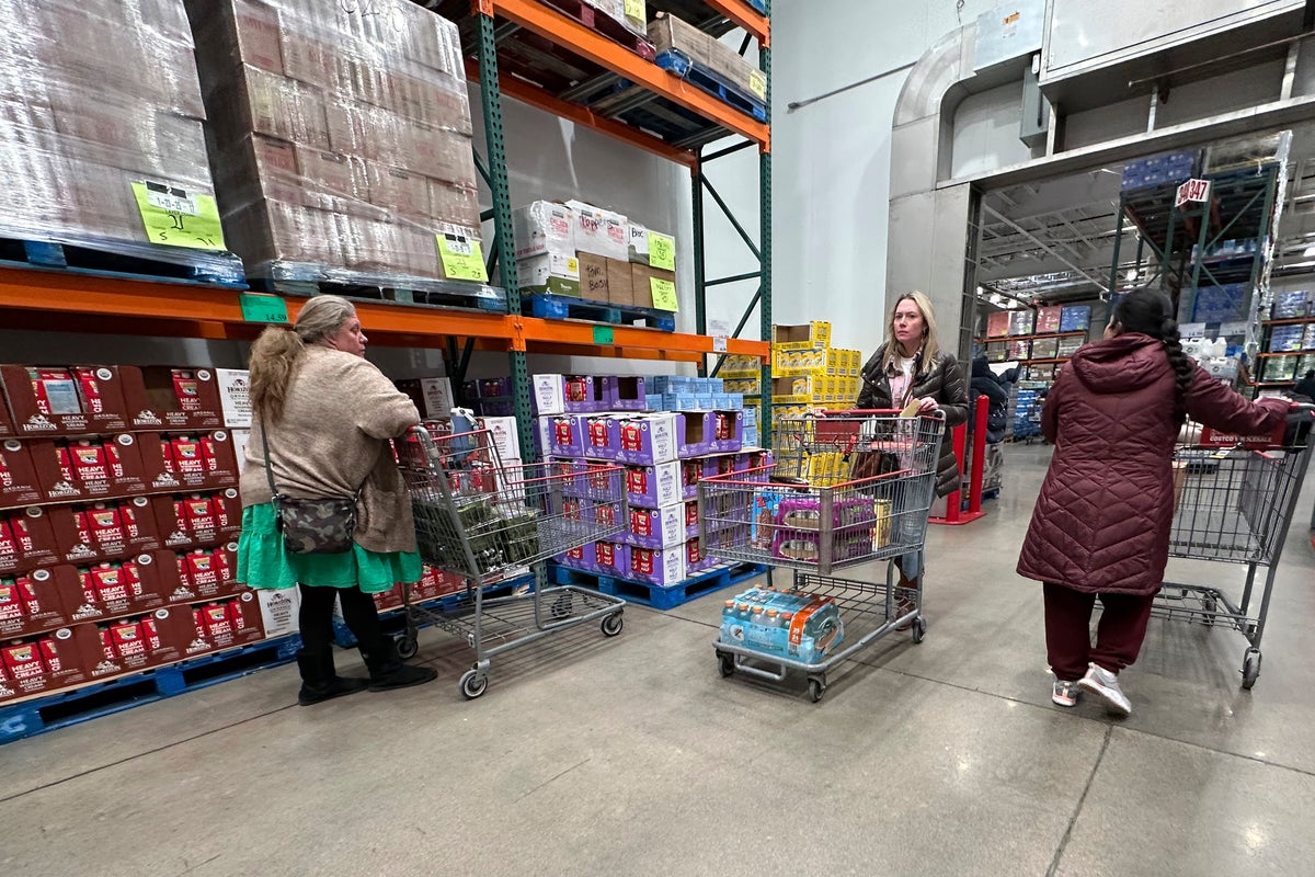 U.S. wholesale prices unchanged in February, in sign that inflationary ...