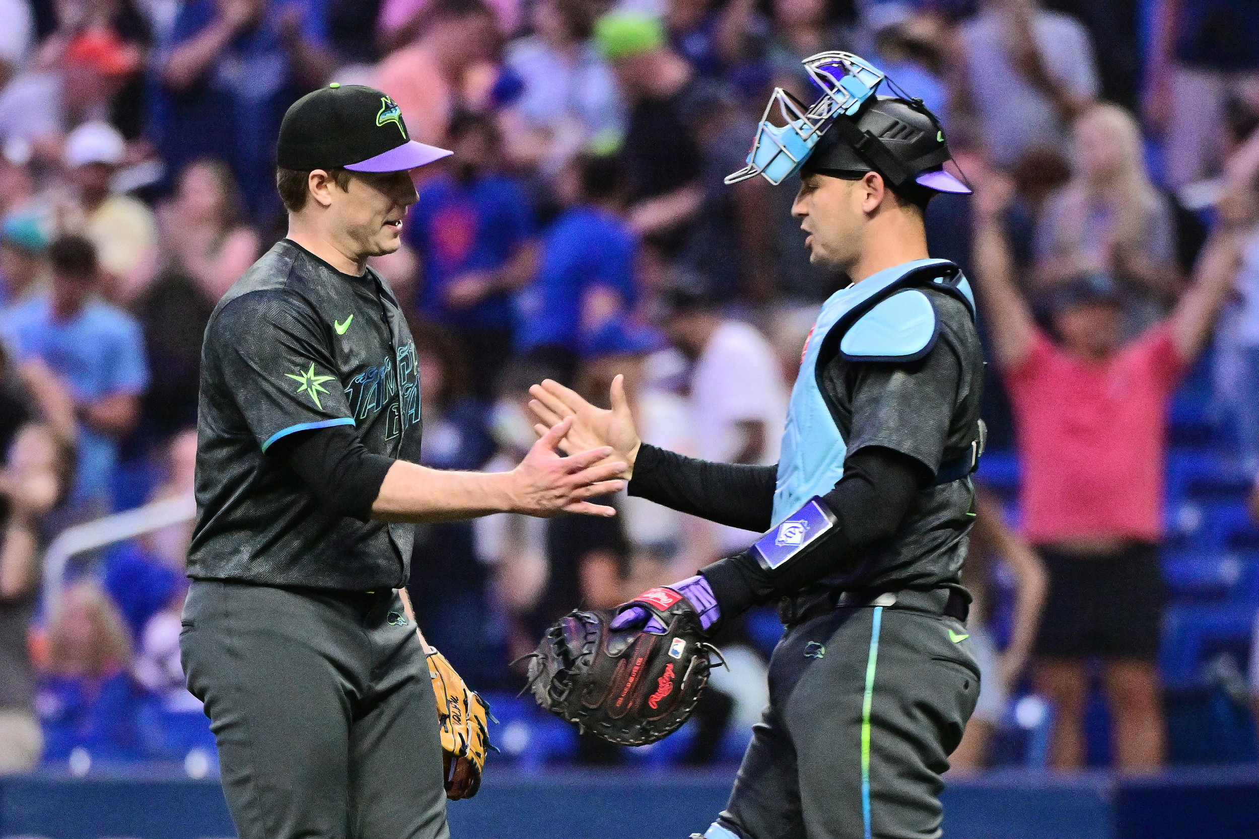 Mets' Free Agent Pitcher Signs With Cardinals