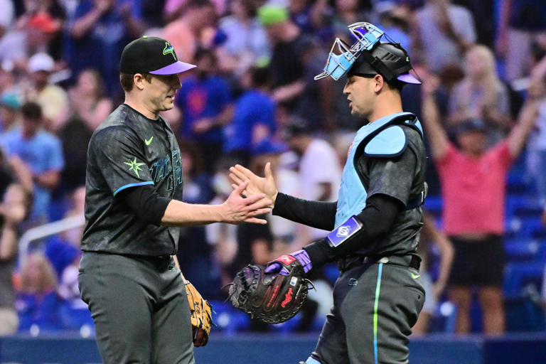 Mets' Free Agent Pitcher Signs With Cardinals