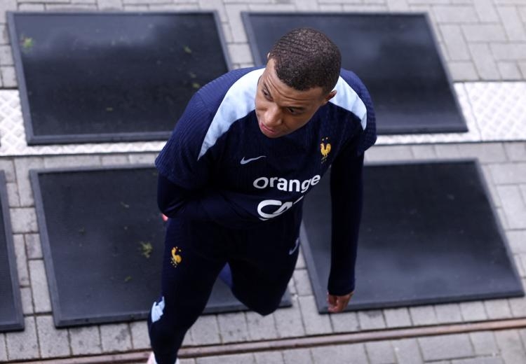 Équipe de France. « Oui, Kylian Mbappé sera capitaine », a assuré ...