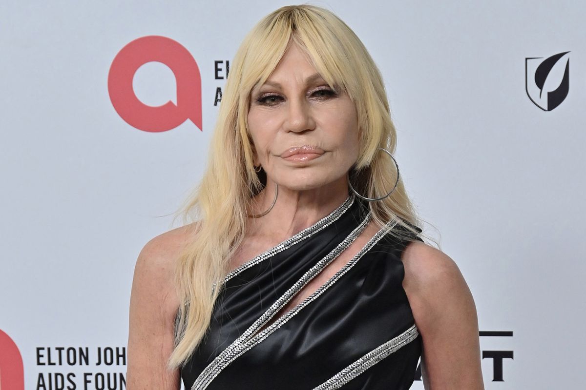 End of an fashion era: Donatella Versace stopt als creatief directeur ...