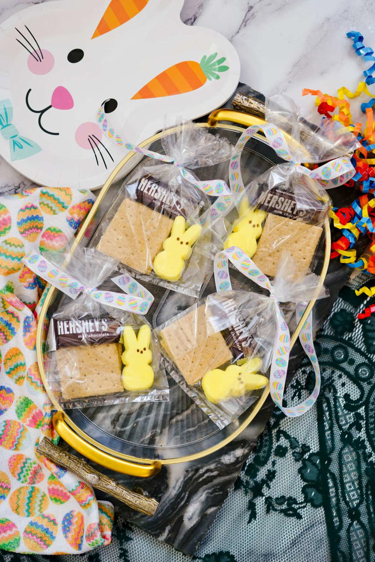 Easy Easter Treats Peeps S'mores Bags