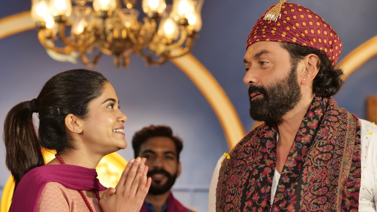 Aaditi Pohankar Talks About Dynamic With Bobby Deol's Character Baba ...