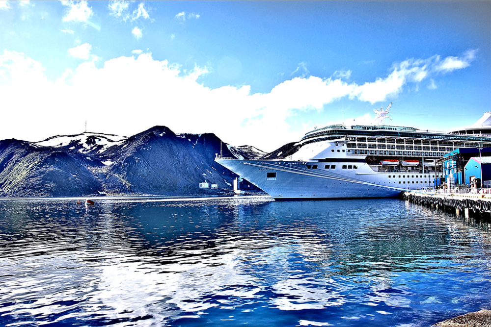 Extreme Arctic Cruises That Take You to the Edge of the Earth