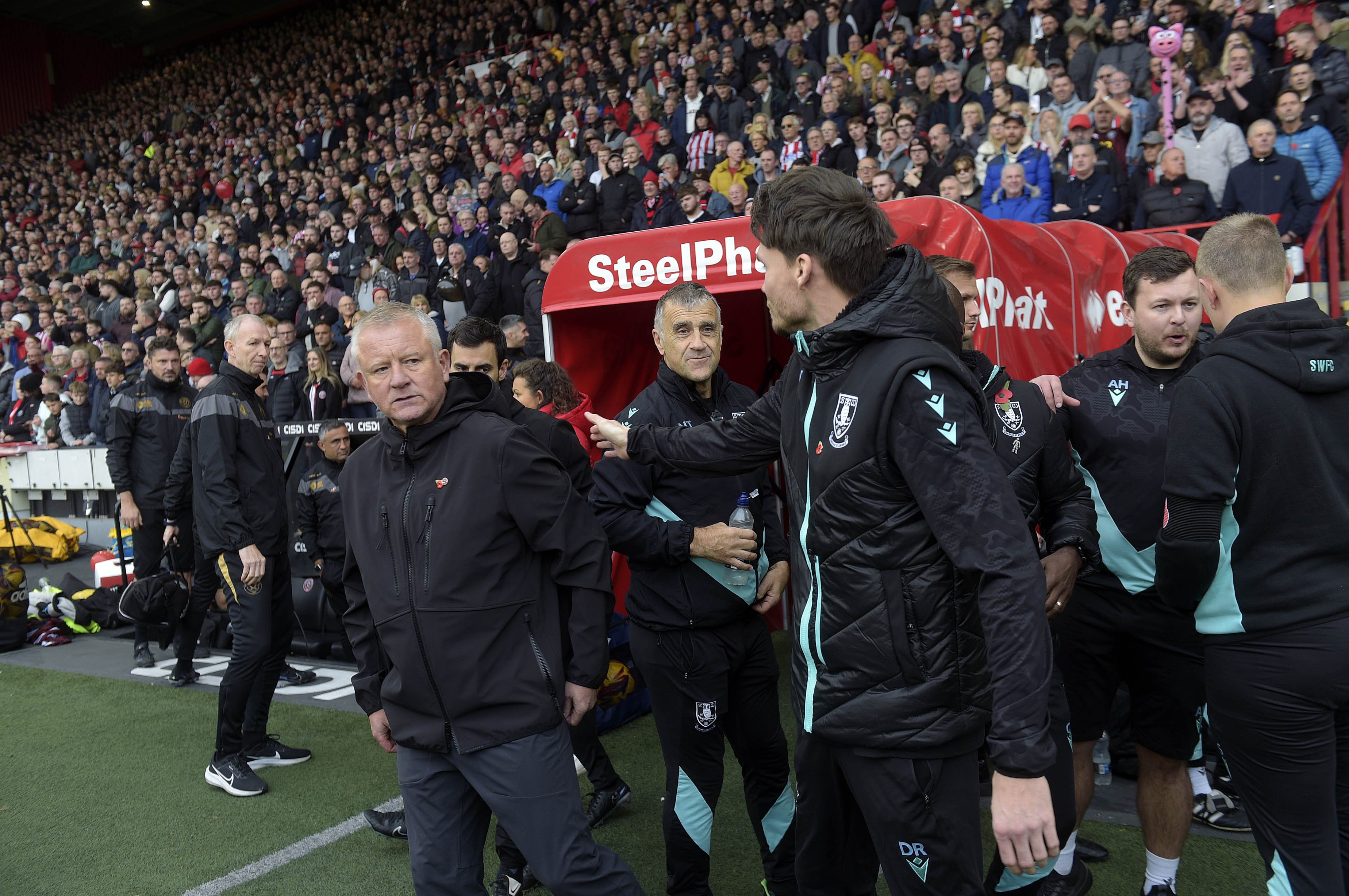 "Not my problem" Danny Röhl blunt on Chris Wilder antics ahead of ...