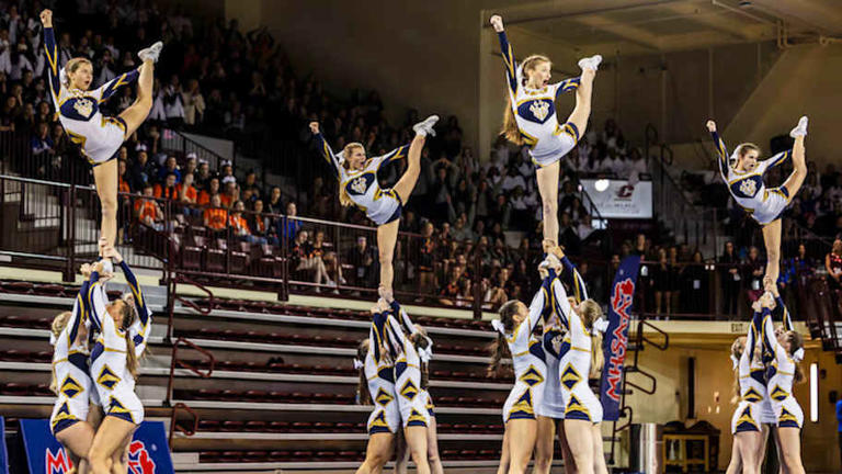 Rochester, Michigan: The Unrivaled Heart of High School Cheerleading ...