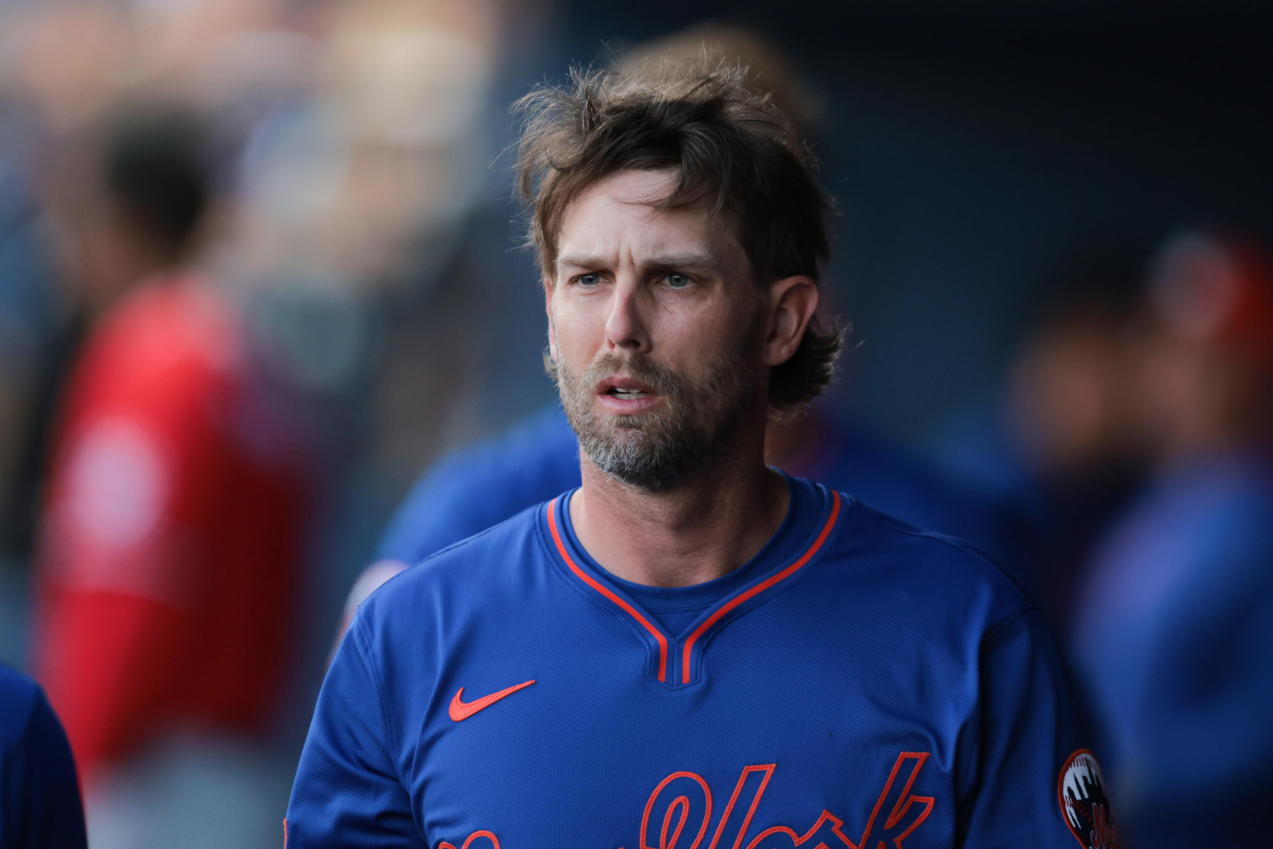 Mets trade Jeff McNeil to Athletics for prospect, reports say