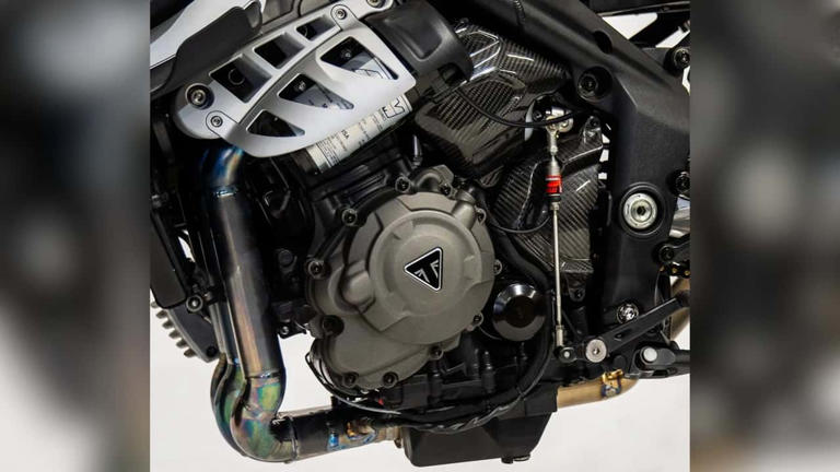 This Supercharged 400 Horsepower Motorcycle Makes Zero Sense