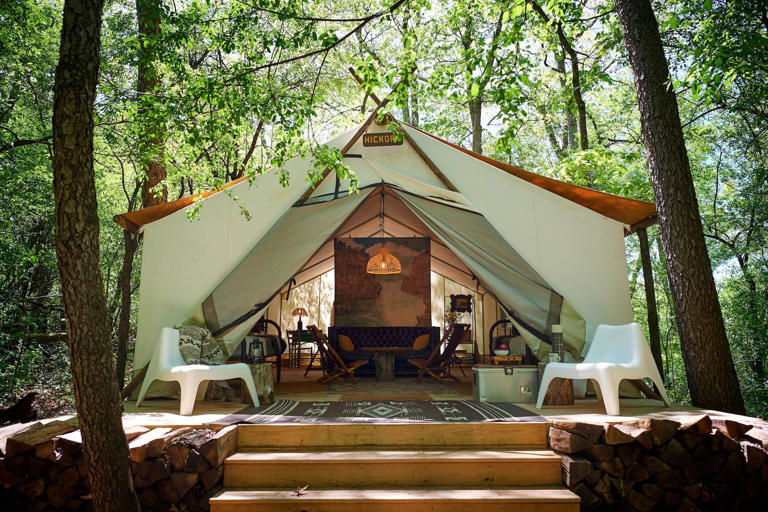 Historic Wisconsin getaway teams up with Chicago distillery for new bourbon