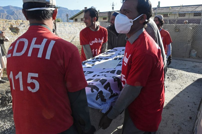 Mass train hostage siege as 450 people held at gunpoint with several killed