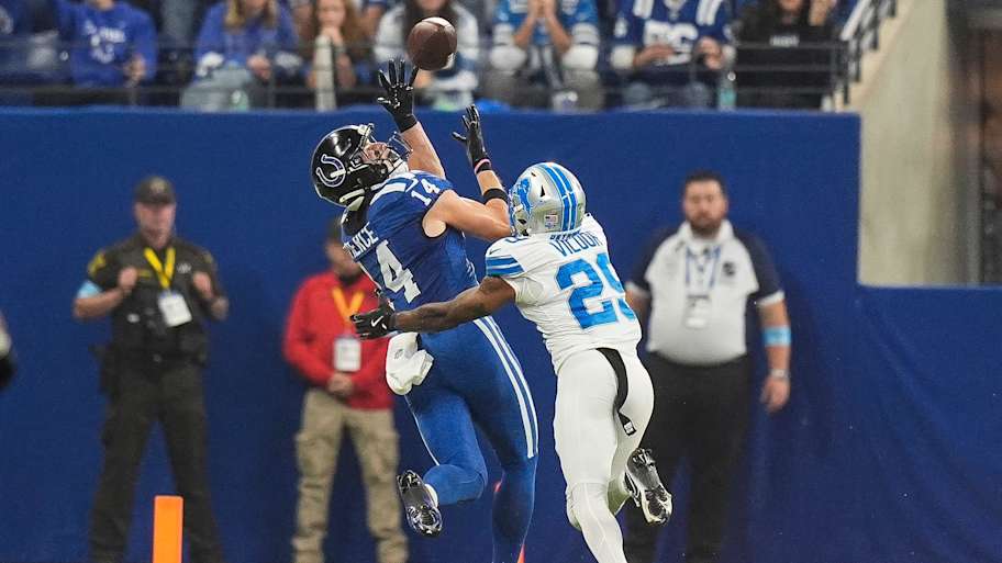 Kindle Vildor, Who Had Costly 49ers Blunder, Departs Lions