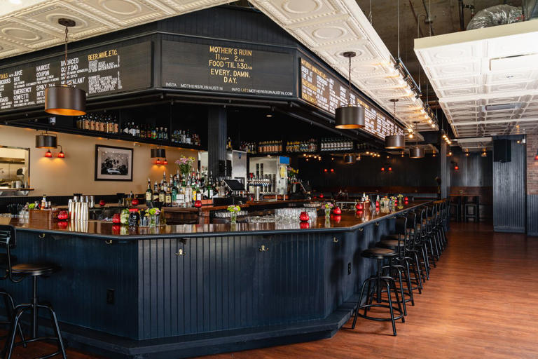 An Iconic, Divey New York Cocktail Bar Makes Its Debut on Austin’s ...