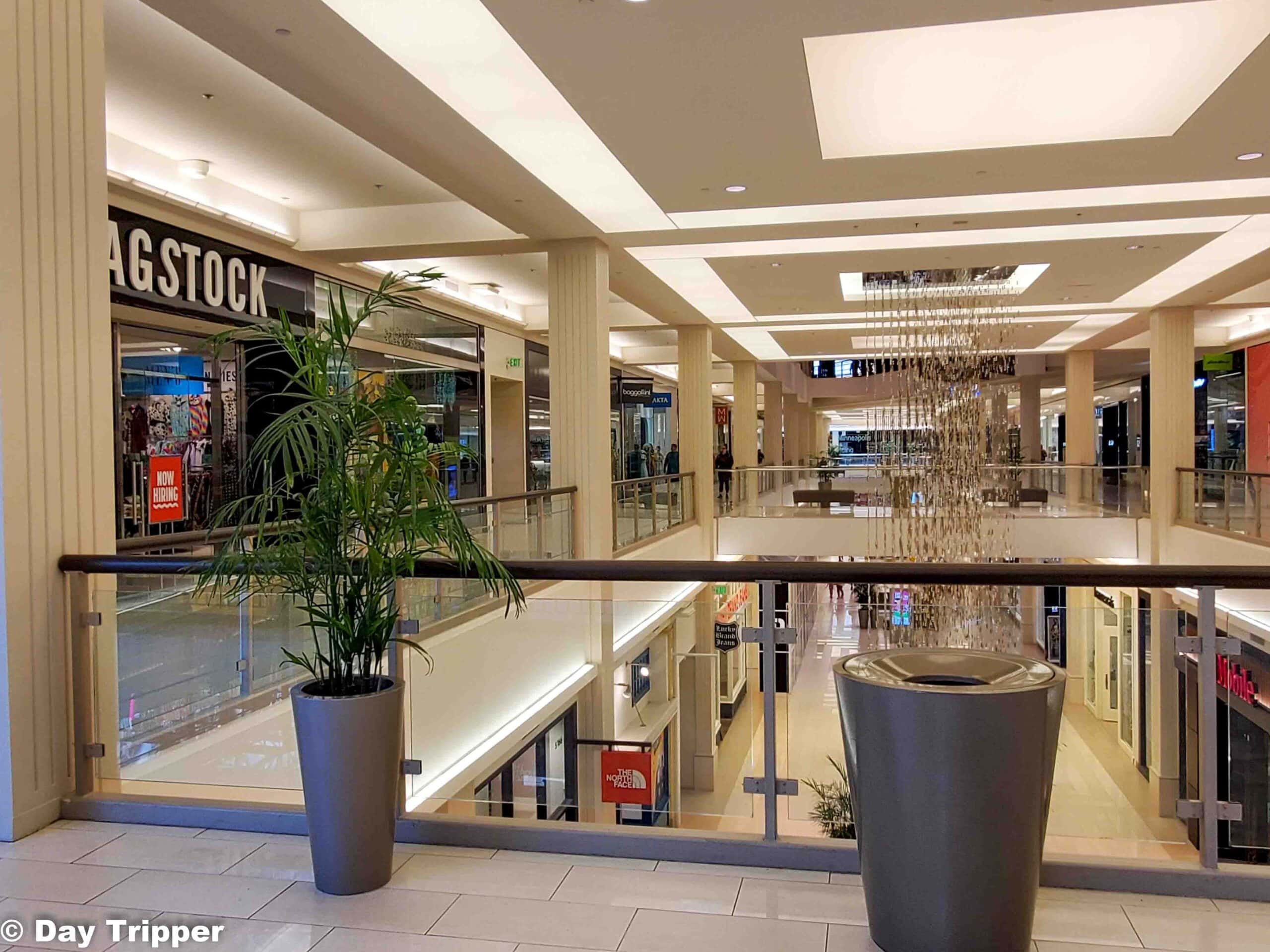 Why the Mall of America Is Beating the Retail Apocalypse