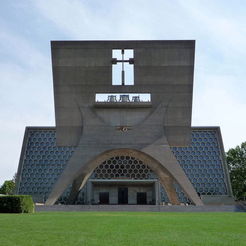 "Stalin, Hitler and Trump all tried to block modernist architecture"