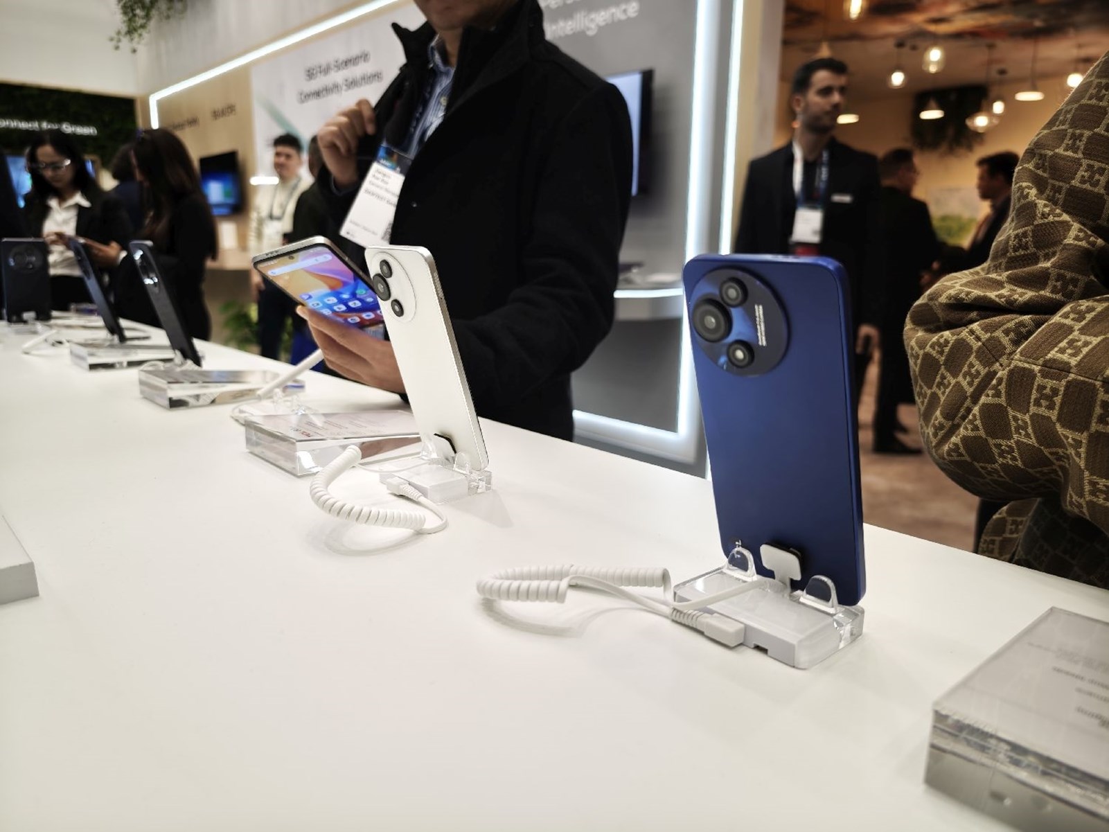 Η παρουσία της TCL στην MWC 2025