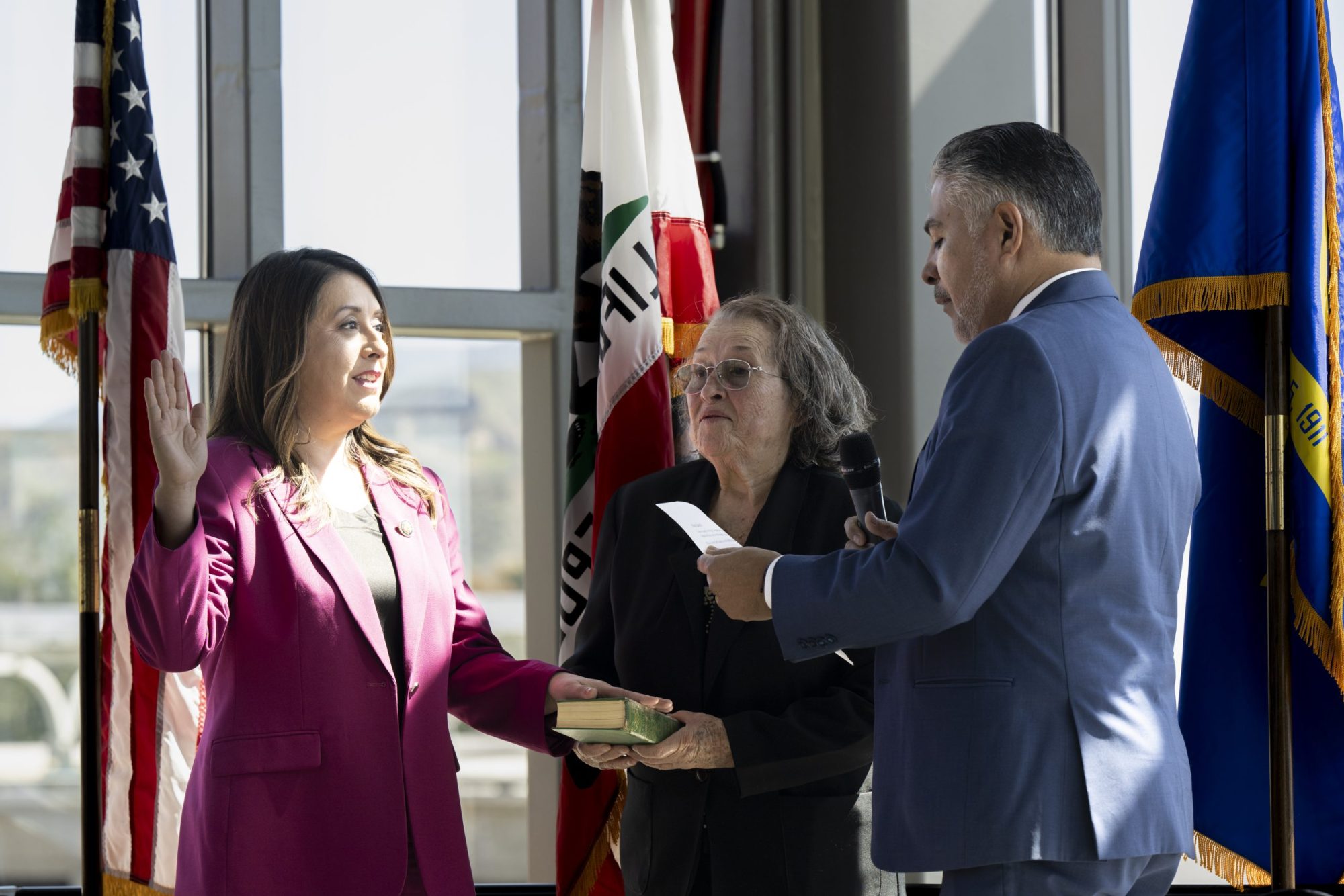 Hundreds Attend Community Swearing-in for Congresswoman Luz Rivas at LAMC