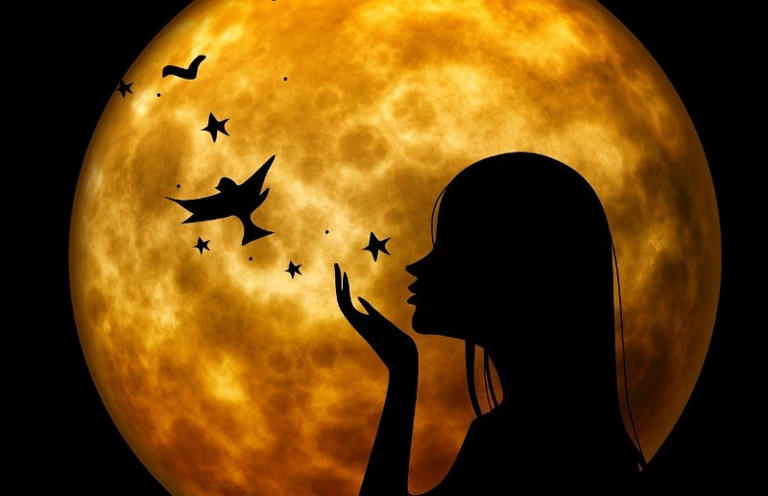 Lunar Eclipse Brings Transformation and Healing to Zodiac Signs