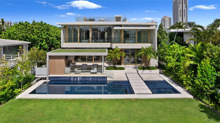 Take a look: 7 of the 10 most expensive homes sold last month were in ...