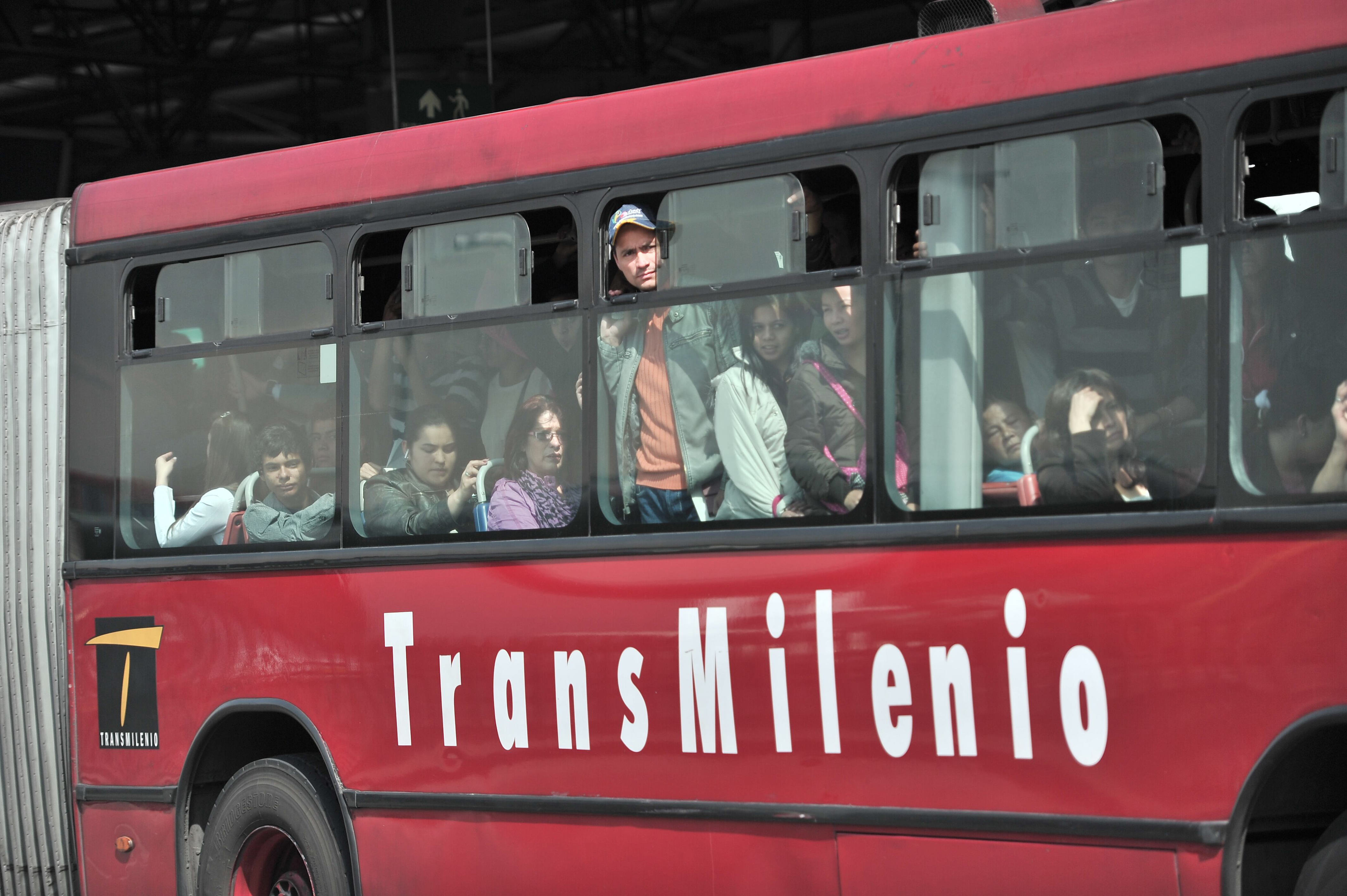 Movilidad: bus de TM se varó en la Av. Caracas en hora pico, reportan ...