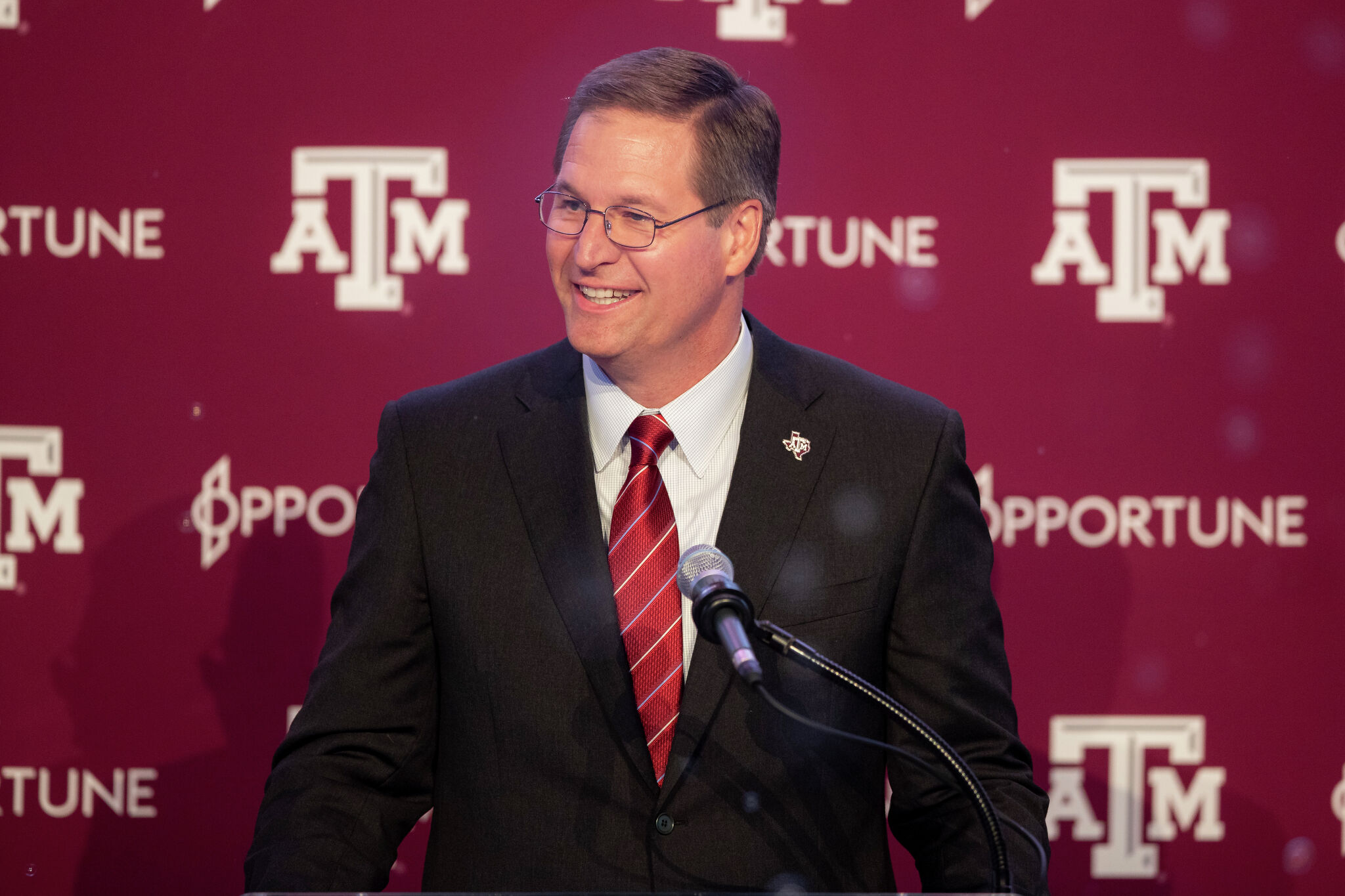 Conferences tap Texas-based AD to manage back-pay settlement, NIL future