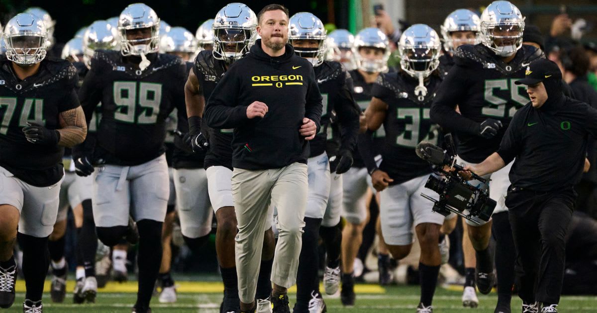 Oregon Football Releases Updated Roster as Spring Practice Begins