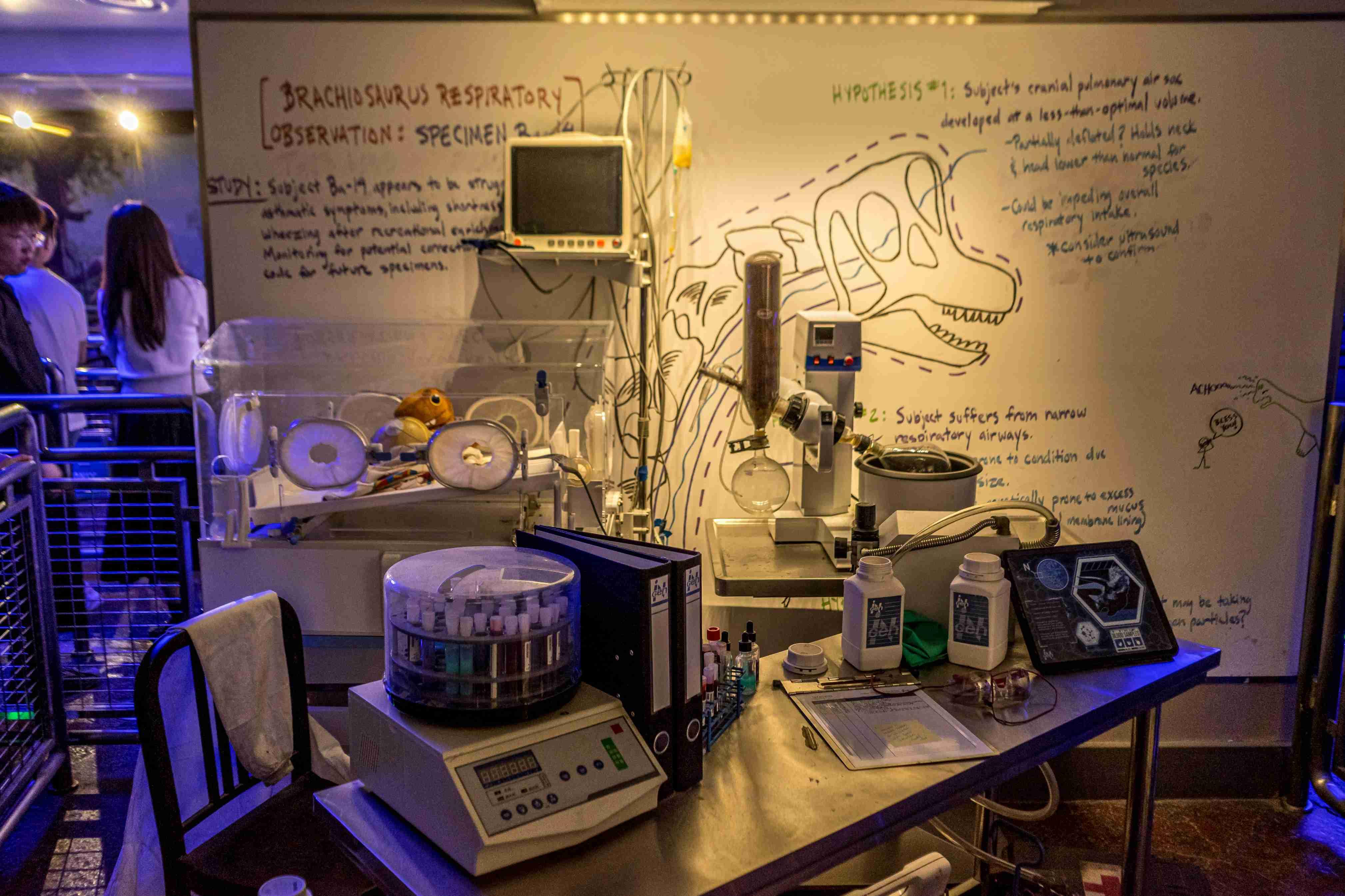 Are Scientists Bringing Back Dinosaurs? Here's What We Know About the ...