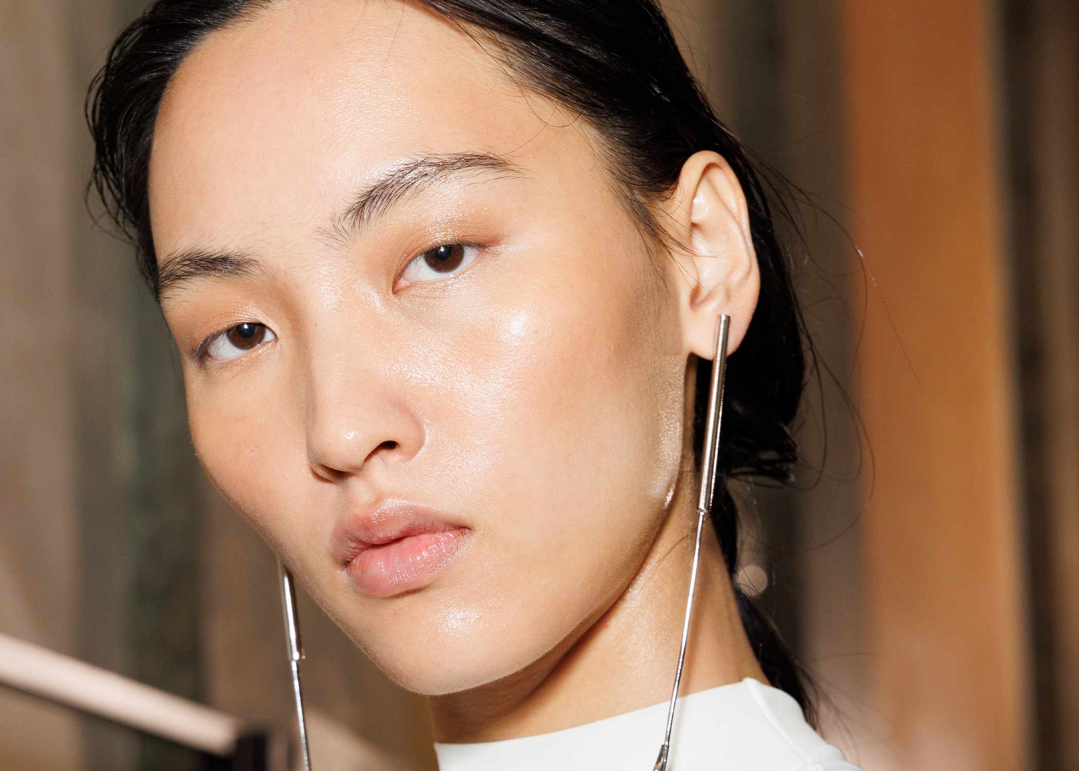 Icing Your Face Is the Cheapest and Easiest Way to Soothe and Tighten Skin