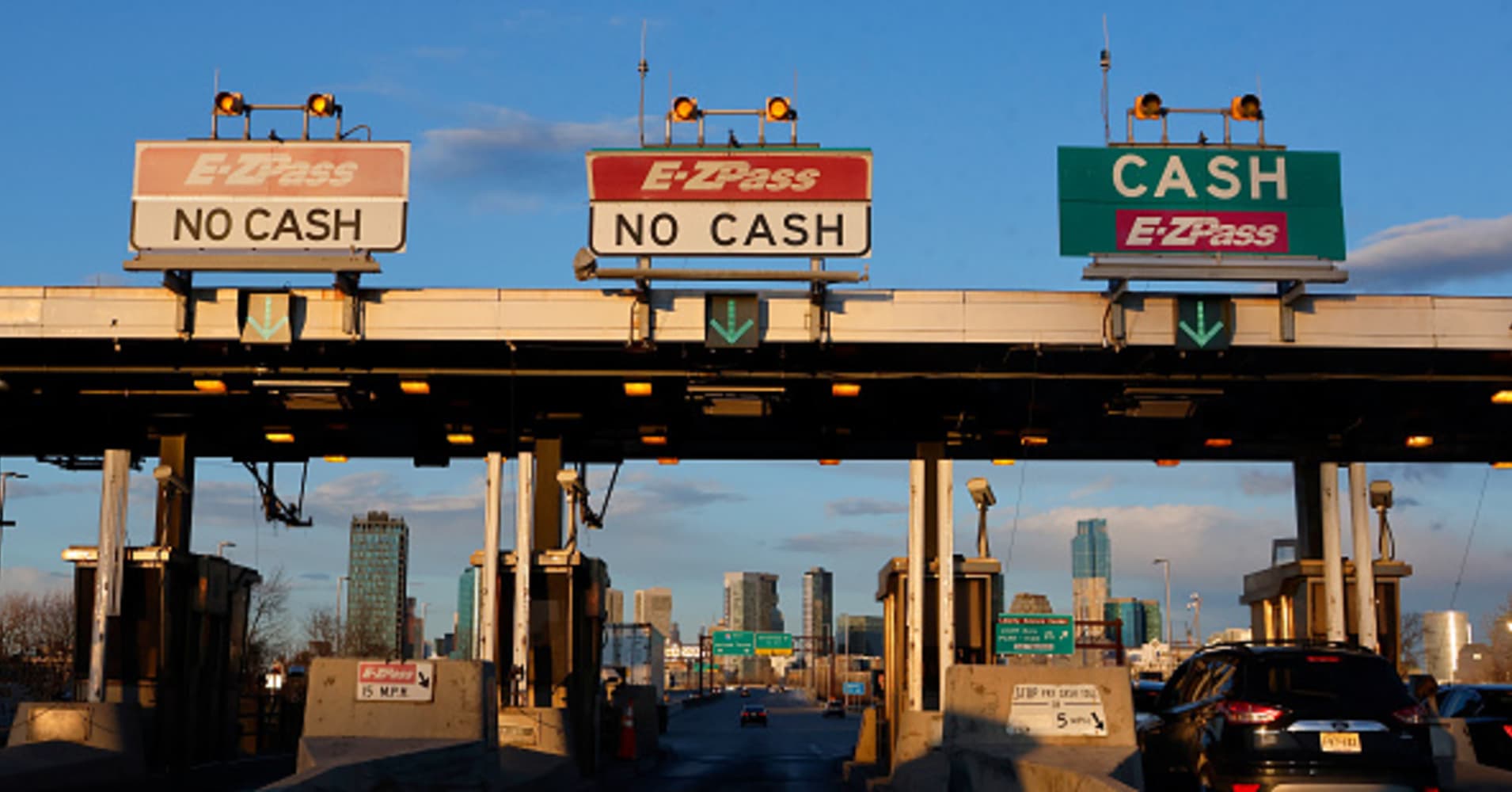 Why the toll road text scam is out of control across the U.S., and ...
