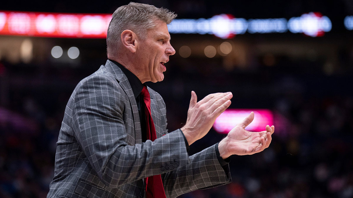 Porter Moser oozes confidence about Oklahoma basketball’s March Madness ...