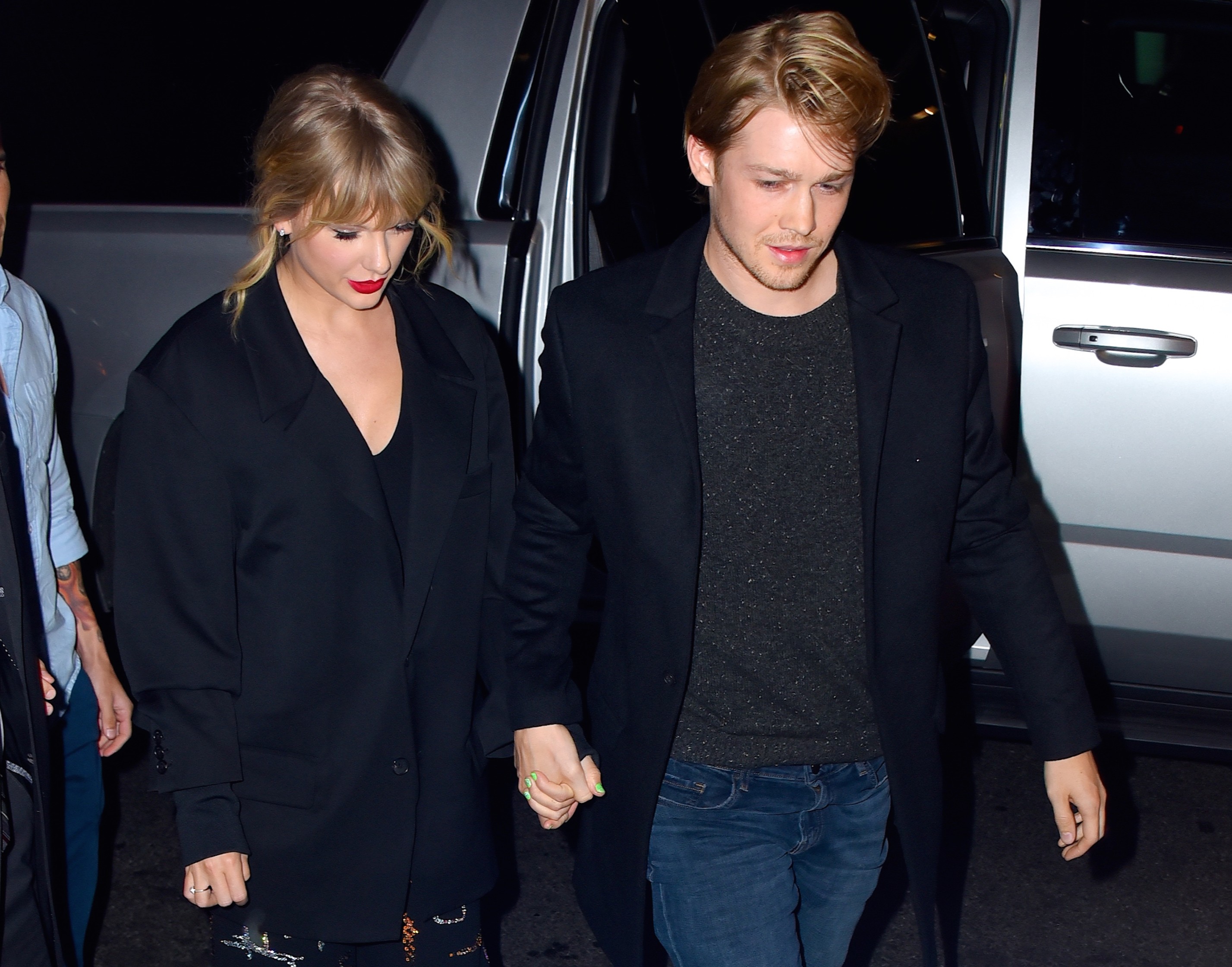 Taylor Swift's Ex-Boyfriend Shares Rare Throwback Photo