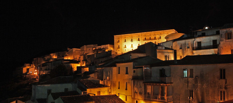 Borgo dei Borghi 2025, la Calabria fa il tifo per Aieta