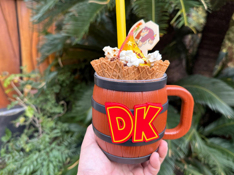 Look at a Wild Bunch of Donkey Kong Country Food & Drinks from Super ...