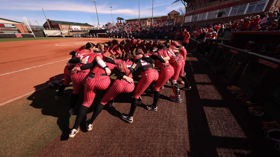 Nebraska Softball Stays in Top 25 After Undefeated Big Red Spring Fling
