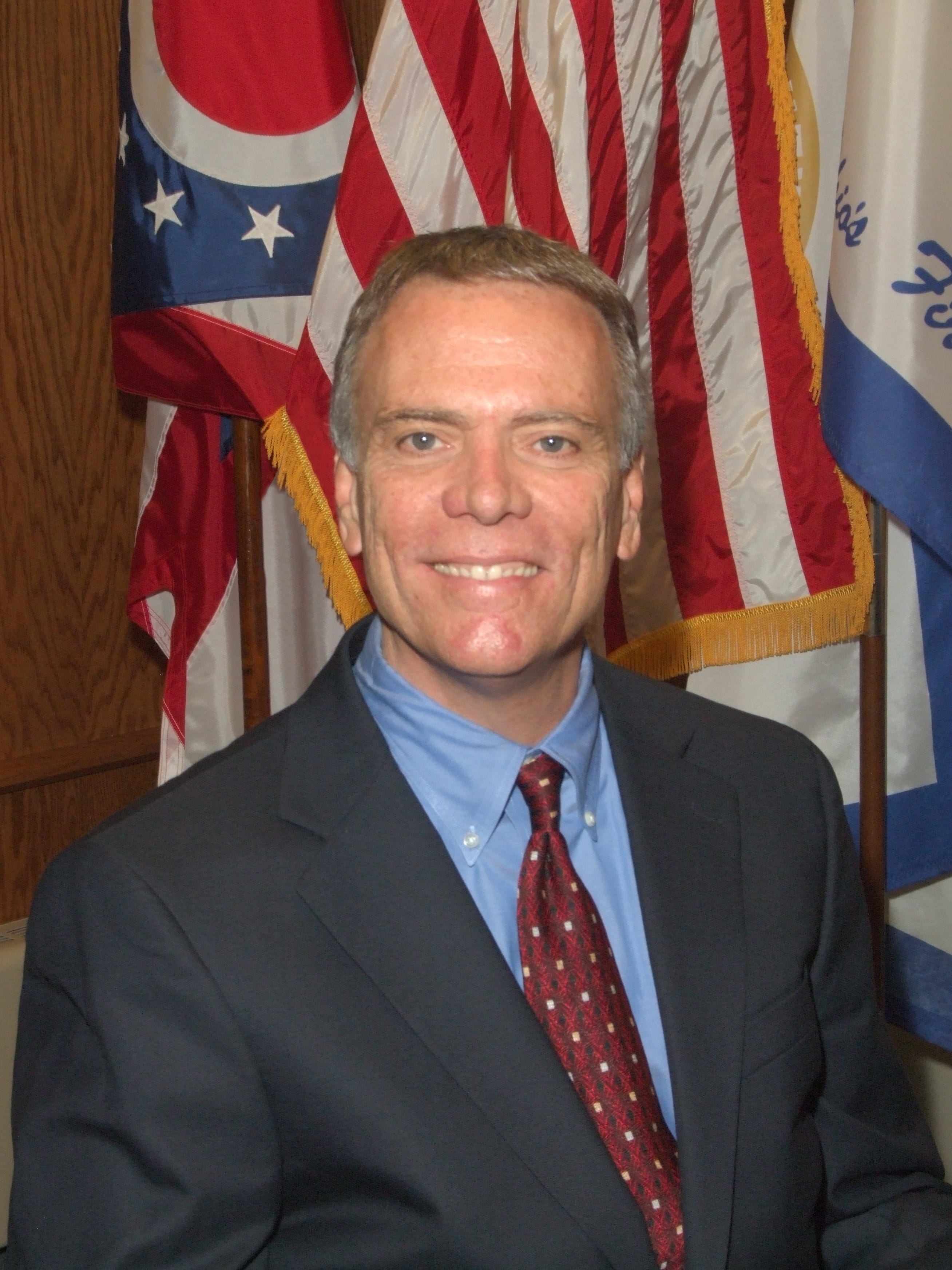 Summit County Councilman hosts office hours at Cuyahoga Falls Library