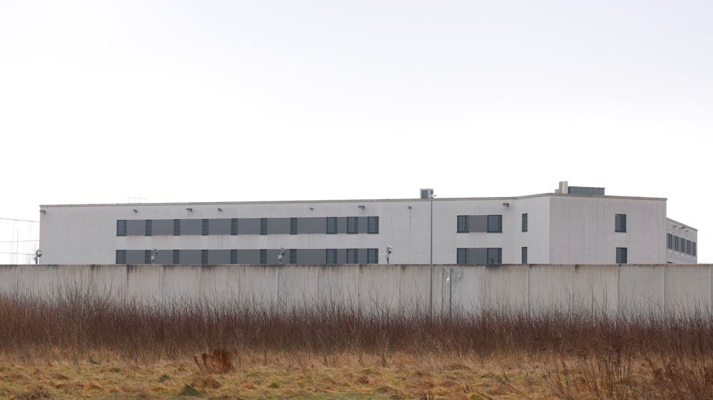 Bericht zur Affäre Gablingen: Justizminister: Übergriffe auf Gefangene ...