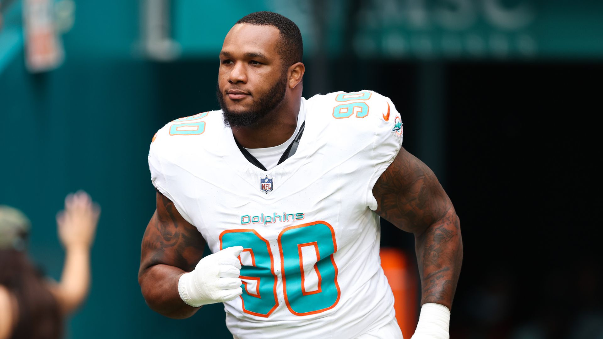 Chargers signing DT Da’Shawn Hand to 1-year, $3.35 million