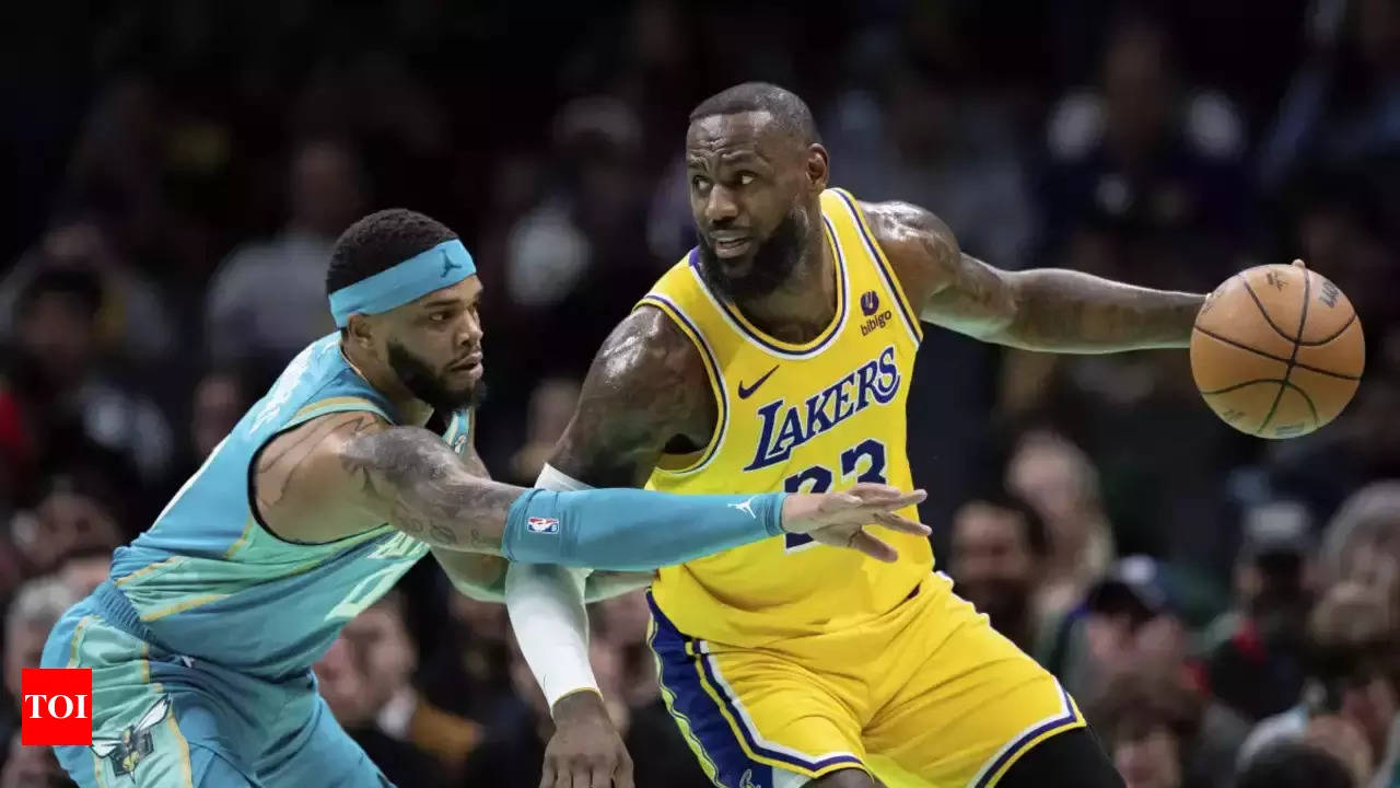 Will LeBron James play tonight against the Milwaukee Bucks? Latest ...