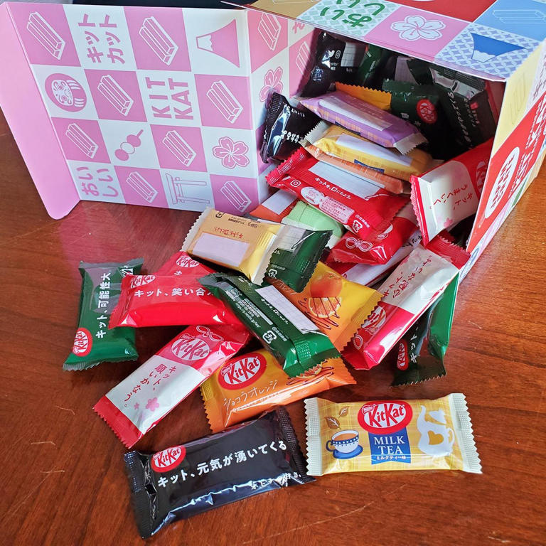 This Sampler Box Lets You Try Japanese Kit Kat Flavors—No Passport ...