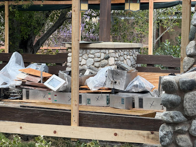 PHOTOS: Former Disney's Grand Californian Hotel Park Gate Demolished ...