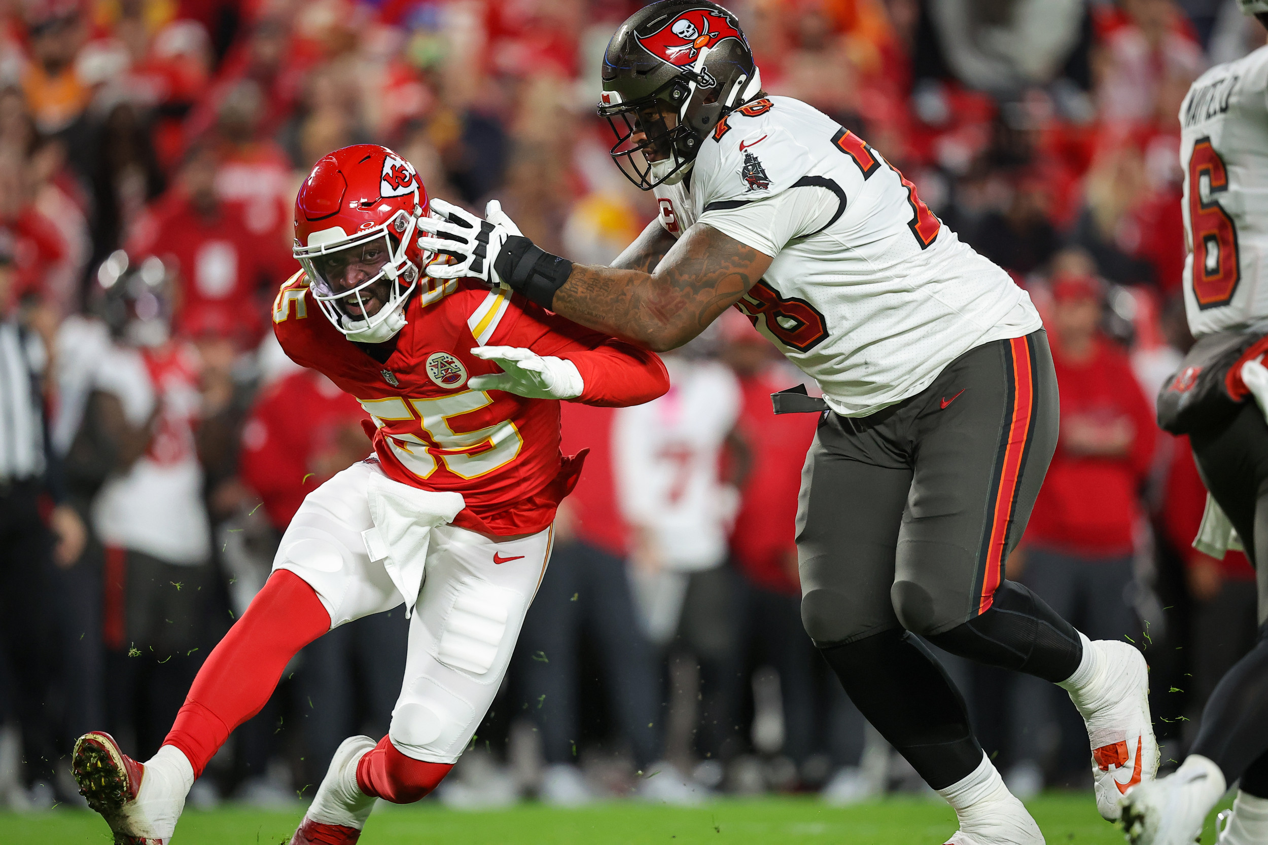 Josh Uche is Underrated Signing for Eagles