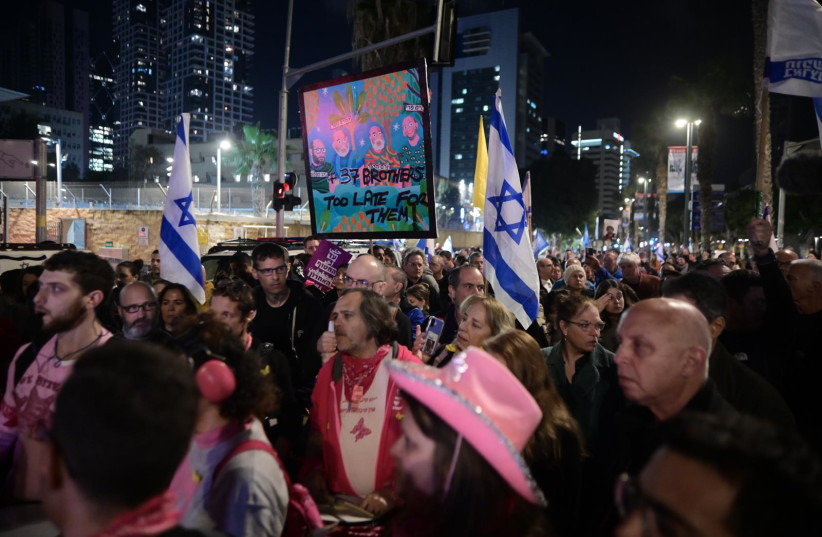 Hostage families to Southern Command head: Your priorities put captives ...