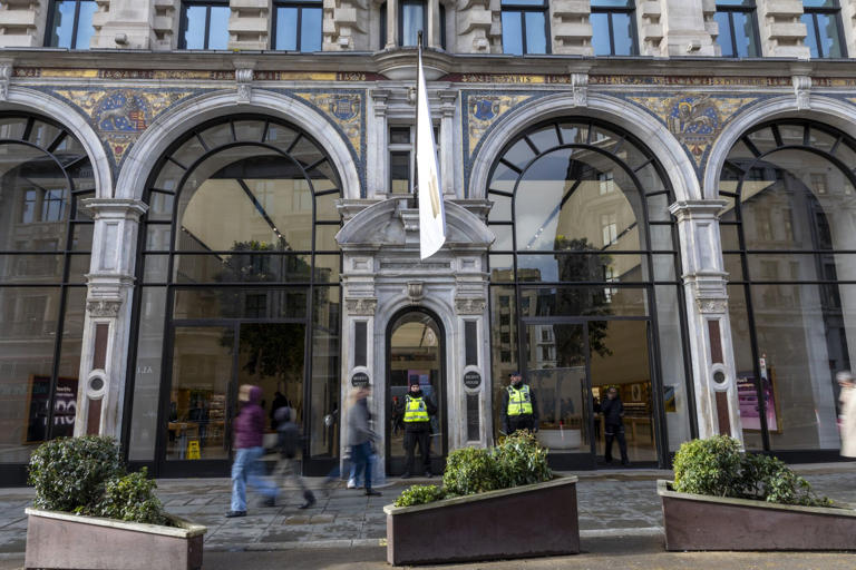 Gobierno pide a Corte Suprema permitir en parte restricciones a ciudadanía por nacimiento