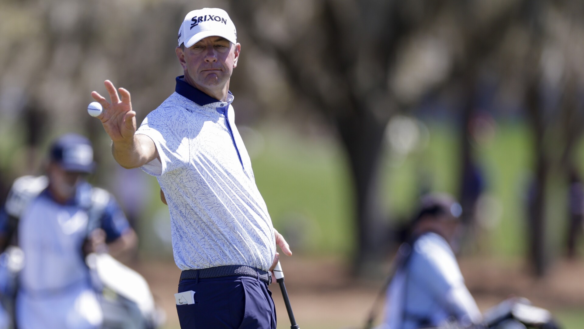 Lucas Glover makes all the 'nervy and gross' putts Thursday to co-lead ...