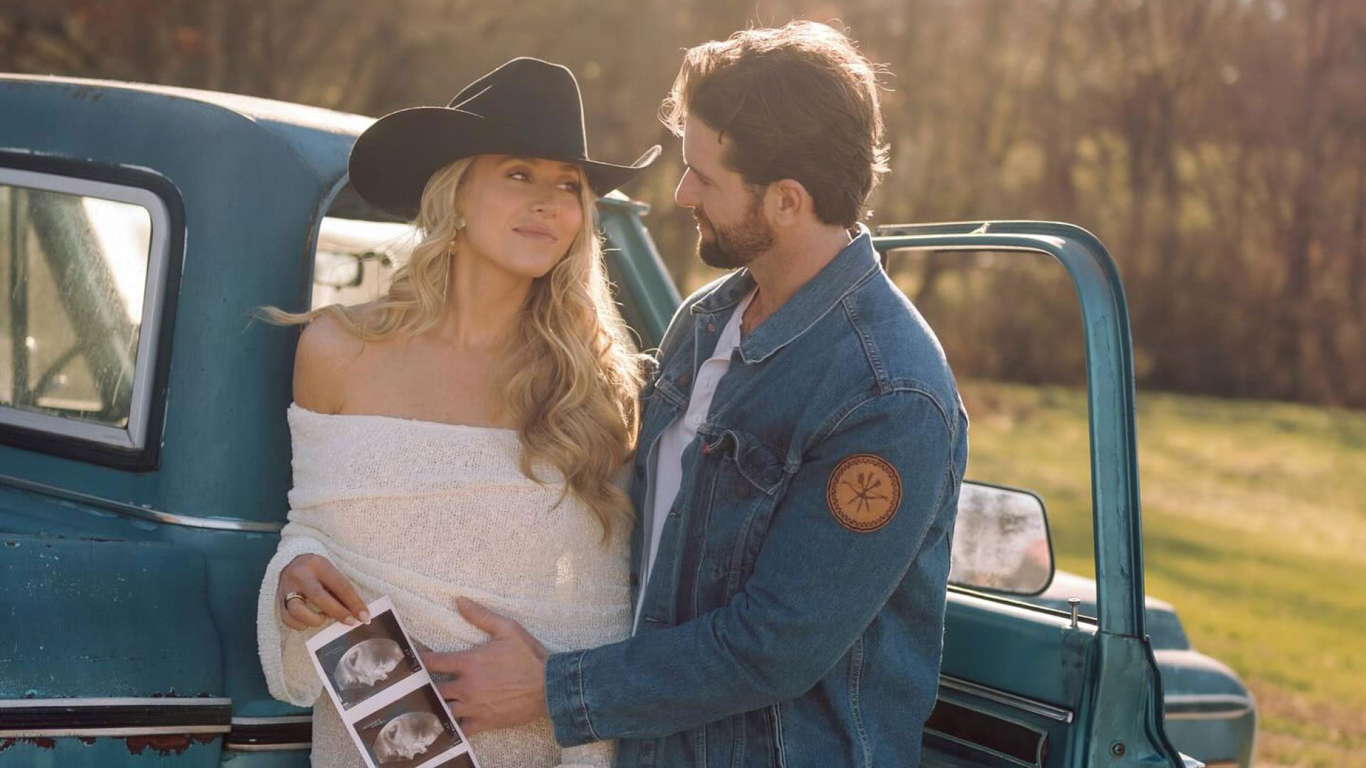 Bachelorette Alum Jed Wyatt Expecting 1st Baby With Wife Ellen Decker