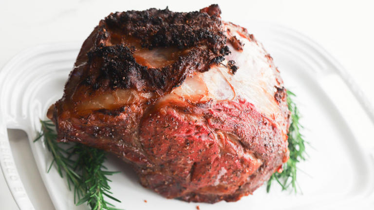 How Long To Broil Prime Rib For A Crisp, Flavorful Crust
