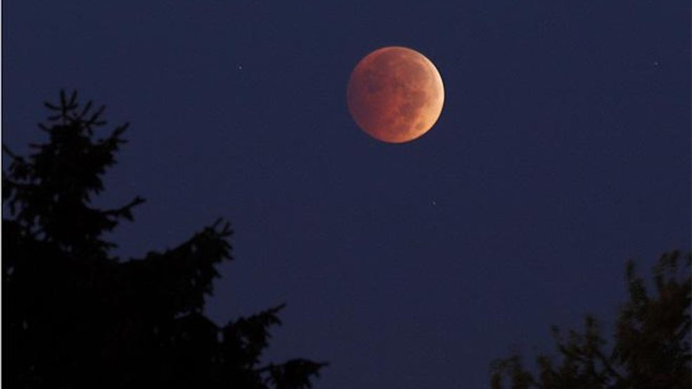 A red lunar eclipse will dazzle in the Thursday night sky