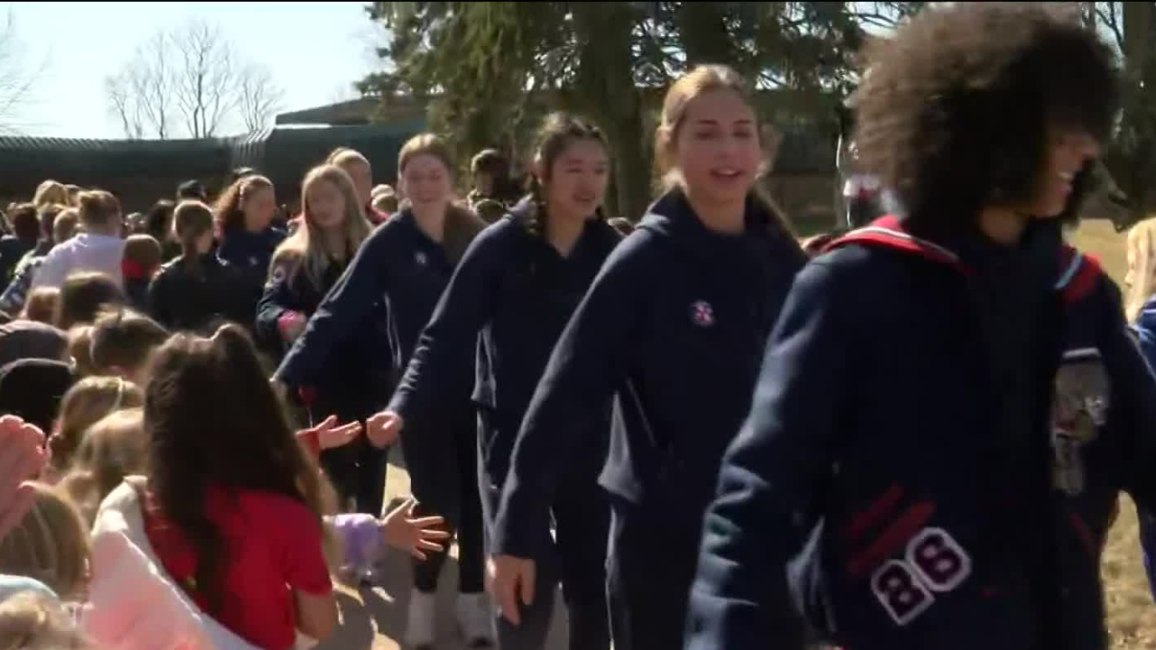 Prairie School girls basketball vying for state title