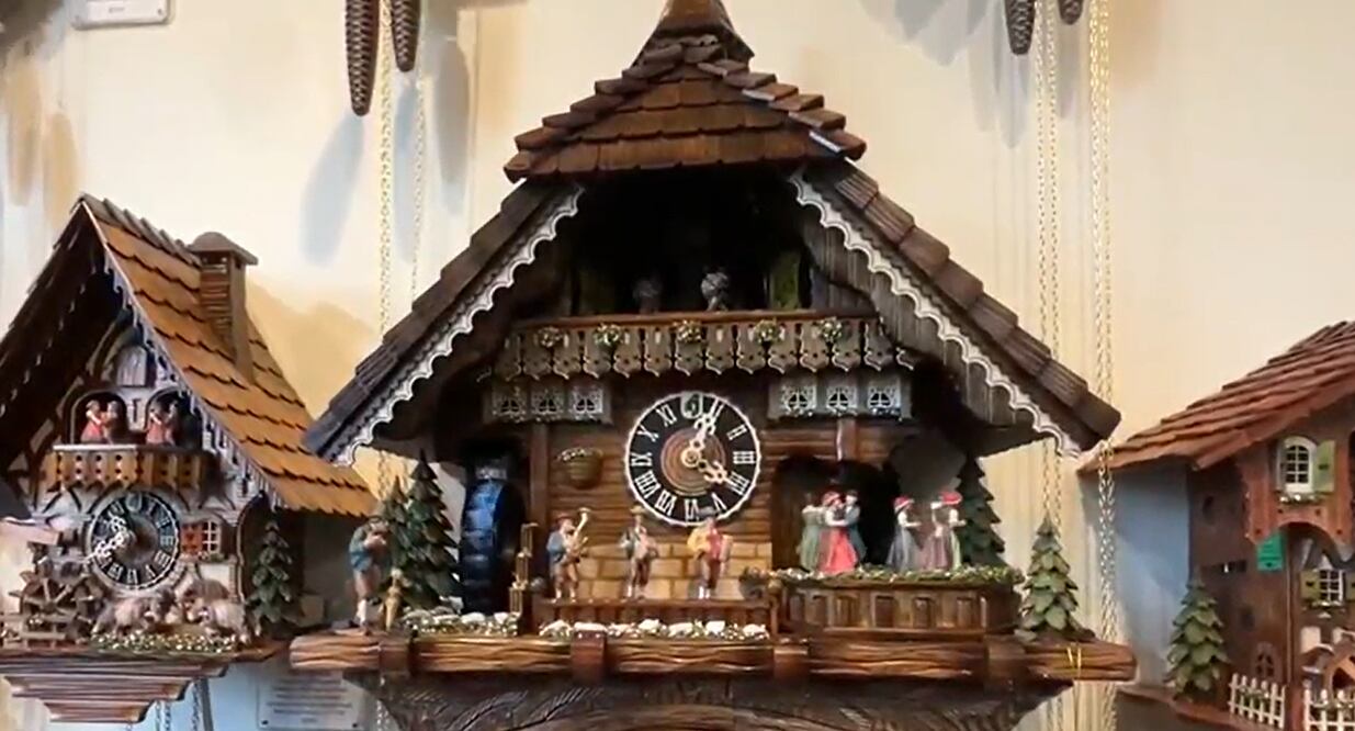 Going back in time at a Tri-State clock shop